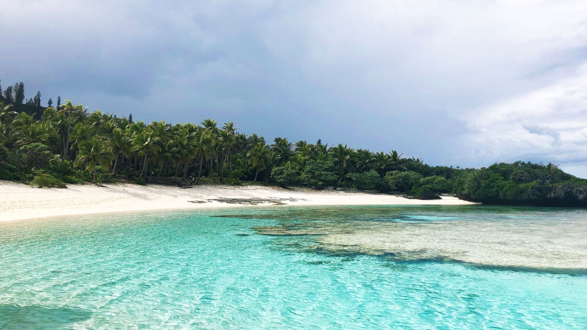 Visit Mare Island in New Caledonia - Aircalin